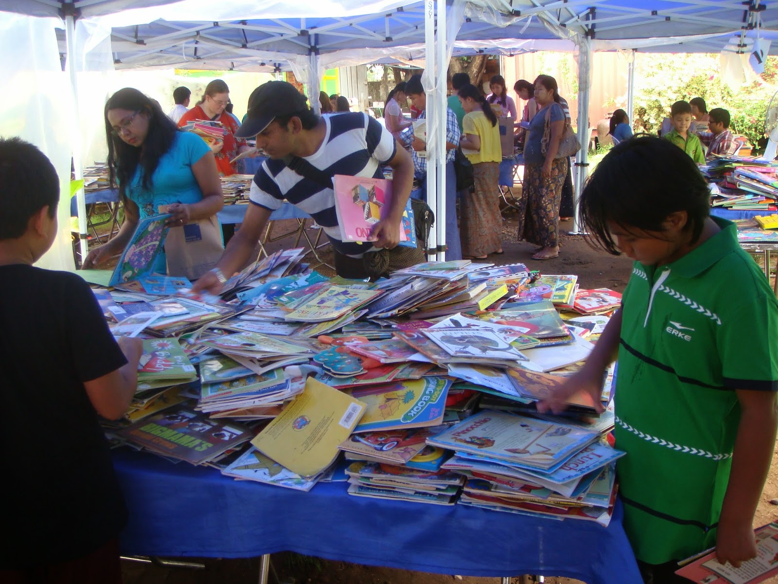 Book Buffet and I by Junior Win